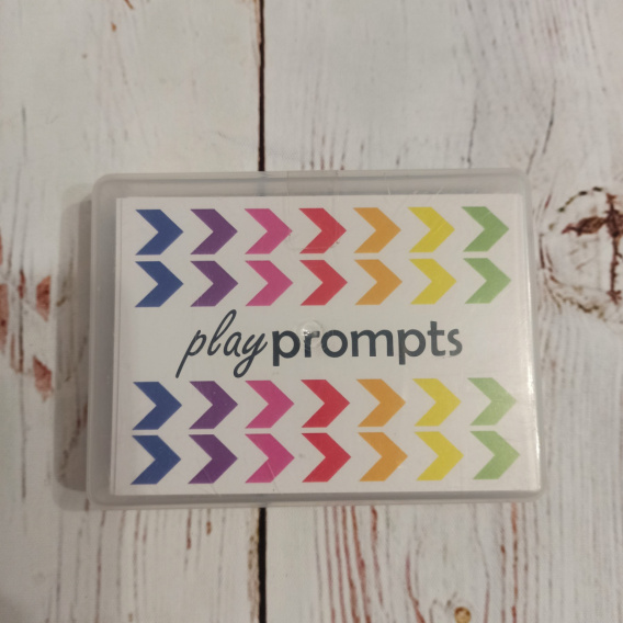 PLAY PROMPTS - 100 pomysłów na aktywności dla dzieci - W ŚRODKU NOWA > Edu Pszczółka